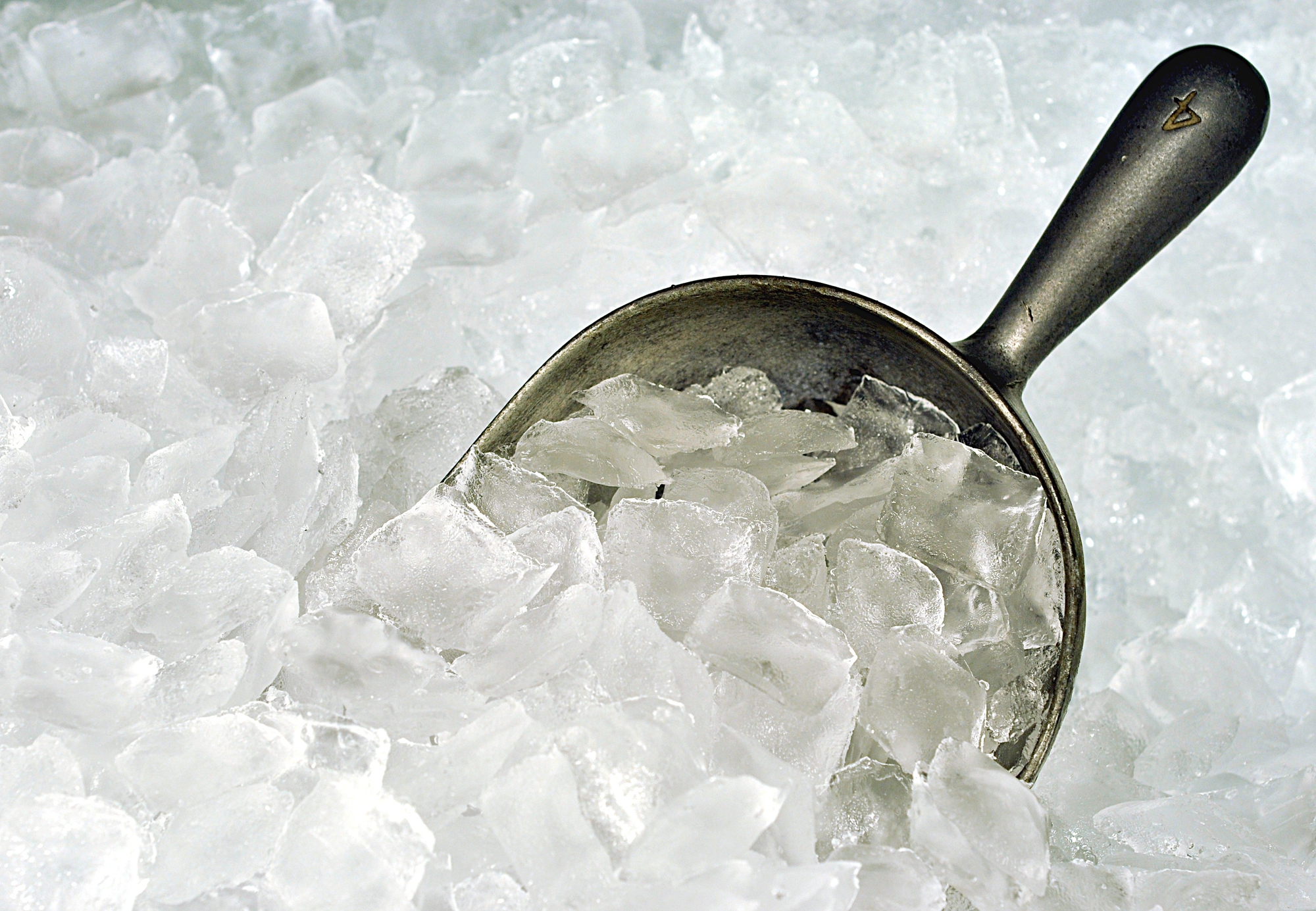 Unusual Ways People Used Ice Before Refrigerators