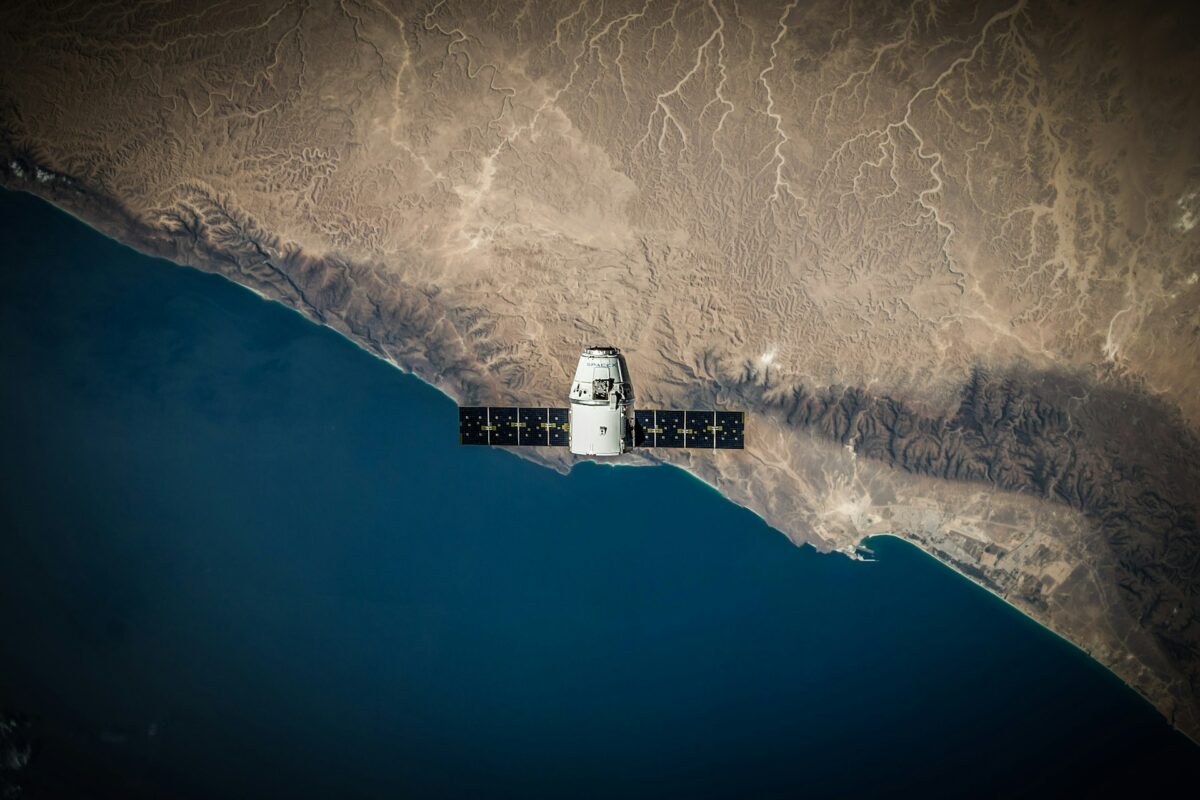 17 Psychological Effects of Living in Space