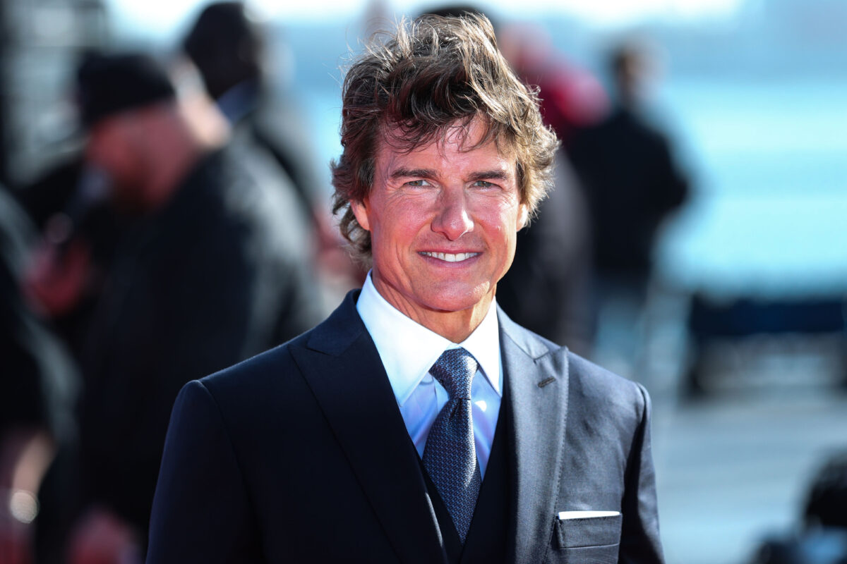 Famous people who can fly planes