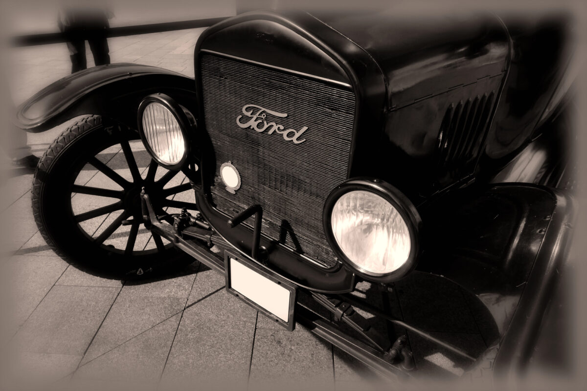 Legendary Cars That Changed the Automotive World