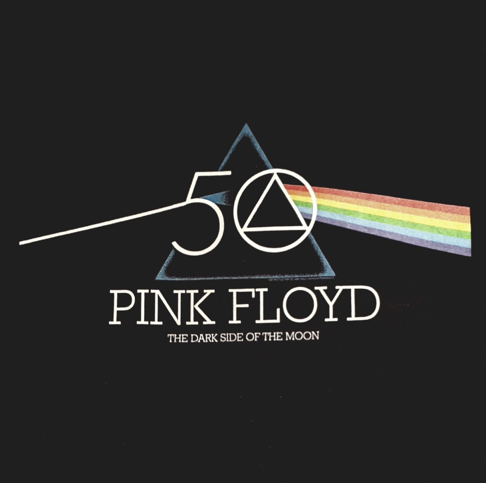 Photos Of 15 Hidden Details In Music Album Covers