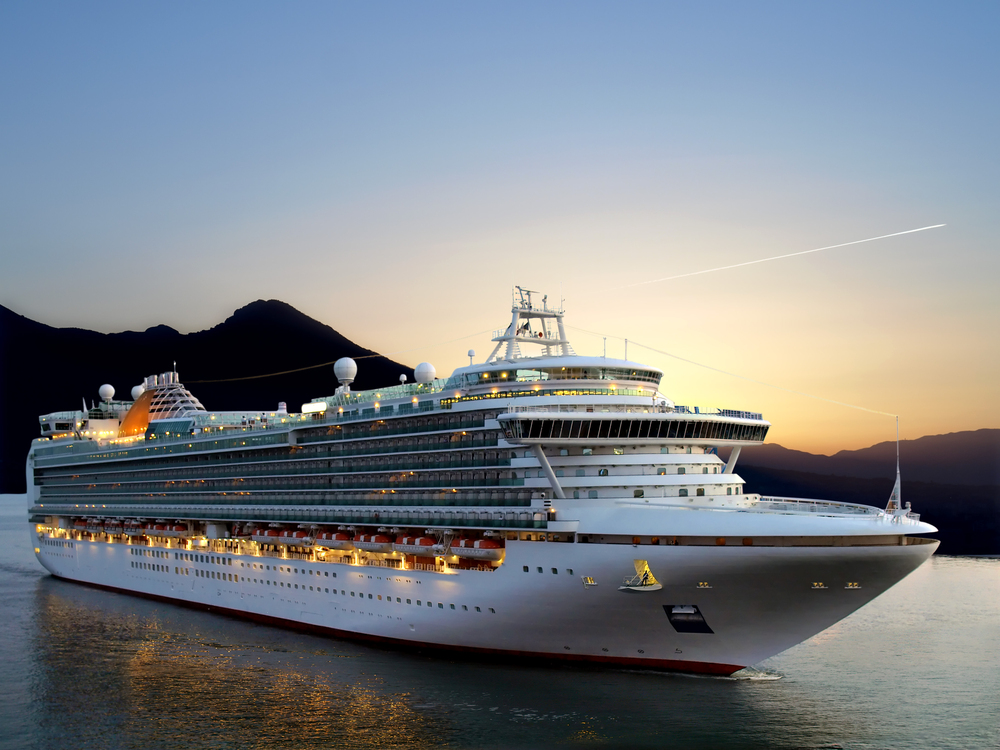 Luxury Amenities On the Most Opulent Ocean Liners in History