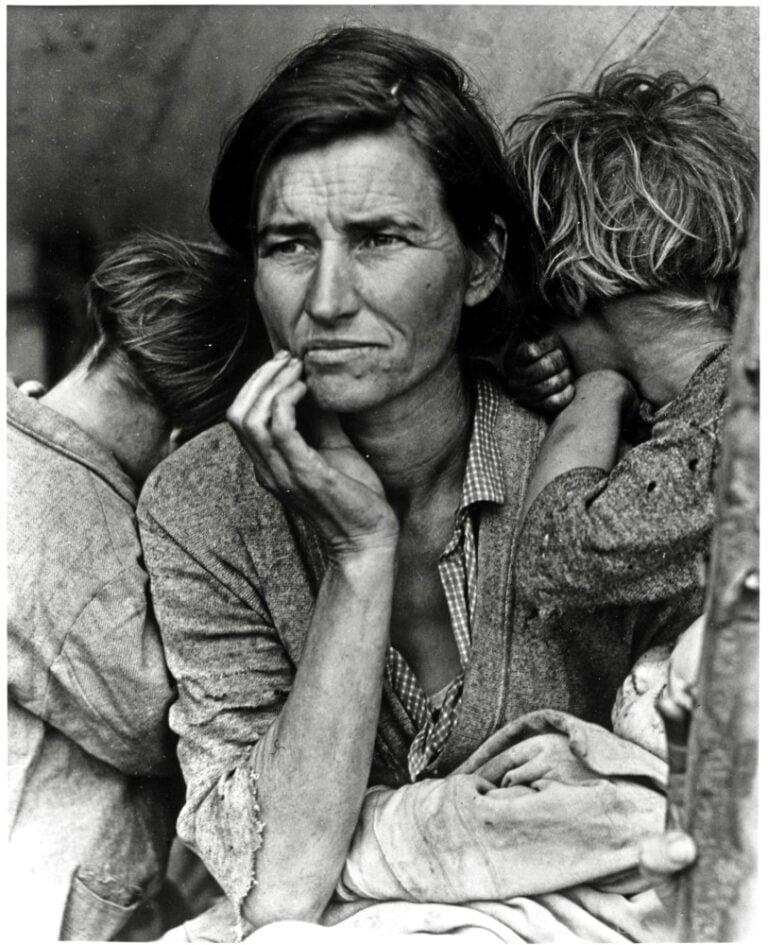 Photographs Throughout History That Changed Public Opinion the Moment ...